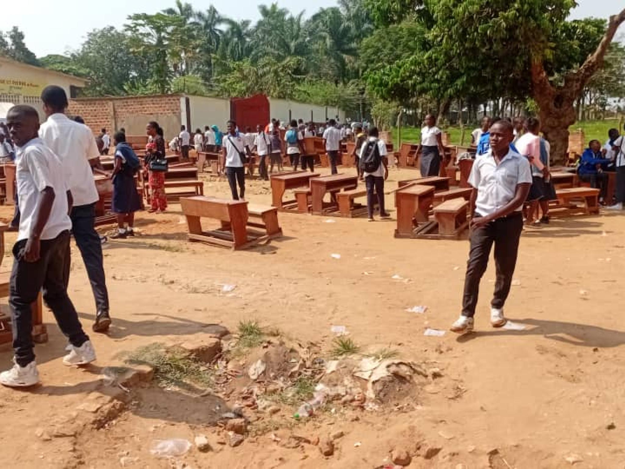 Kwango : le Ministère de l’Éducation nationale accélère la distribution ...