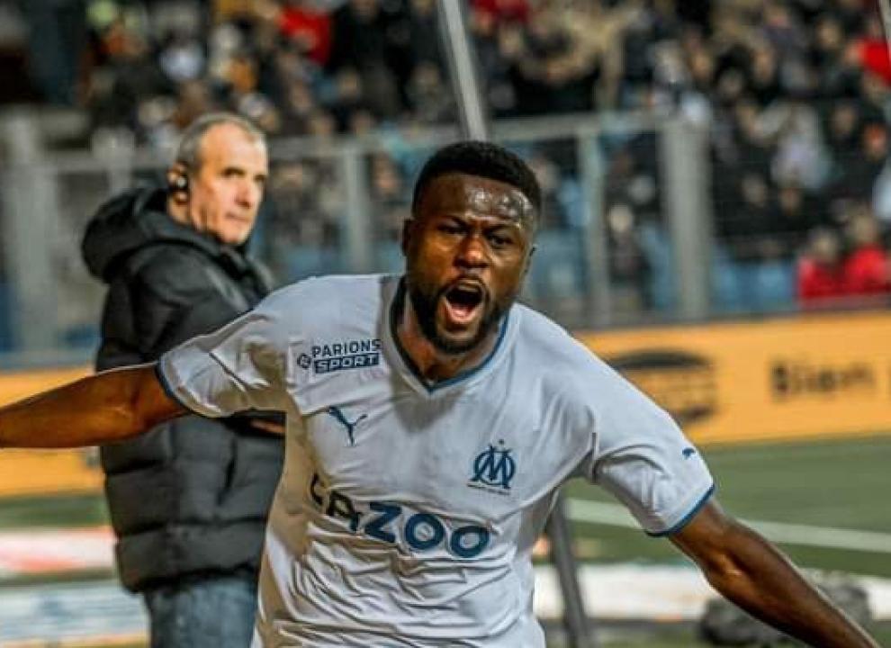 France Ligue 1 : Mbemba buteur face à Strasbourg, l'OM demeure en ...